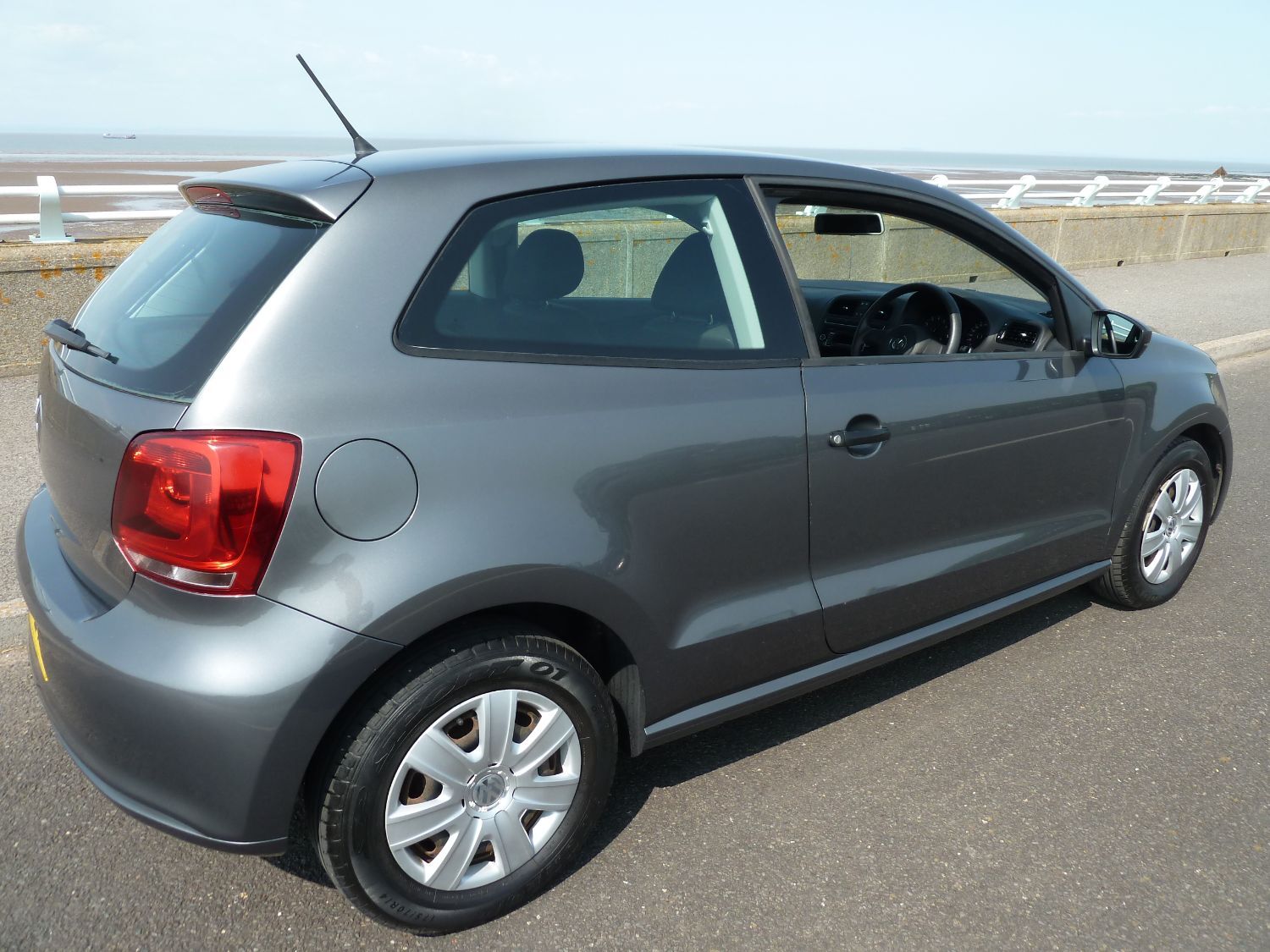 SOLD - Used VOLKSWAGEN POLO 2011 Grey in Minehead, Somerset | Blue ...